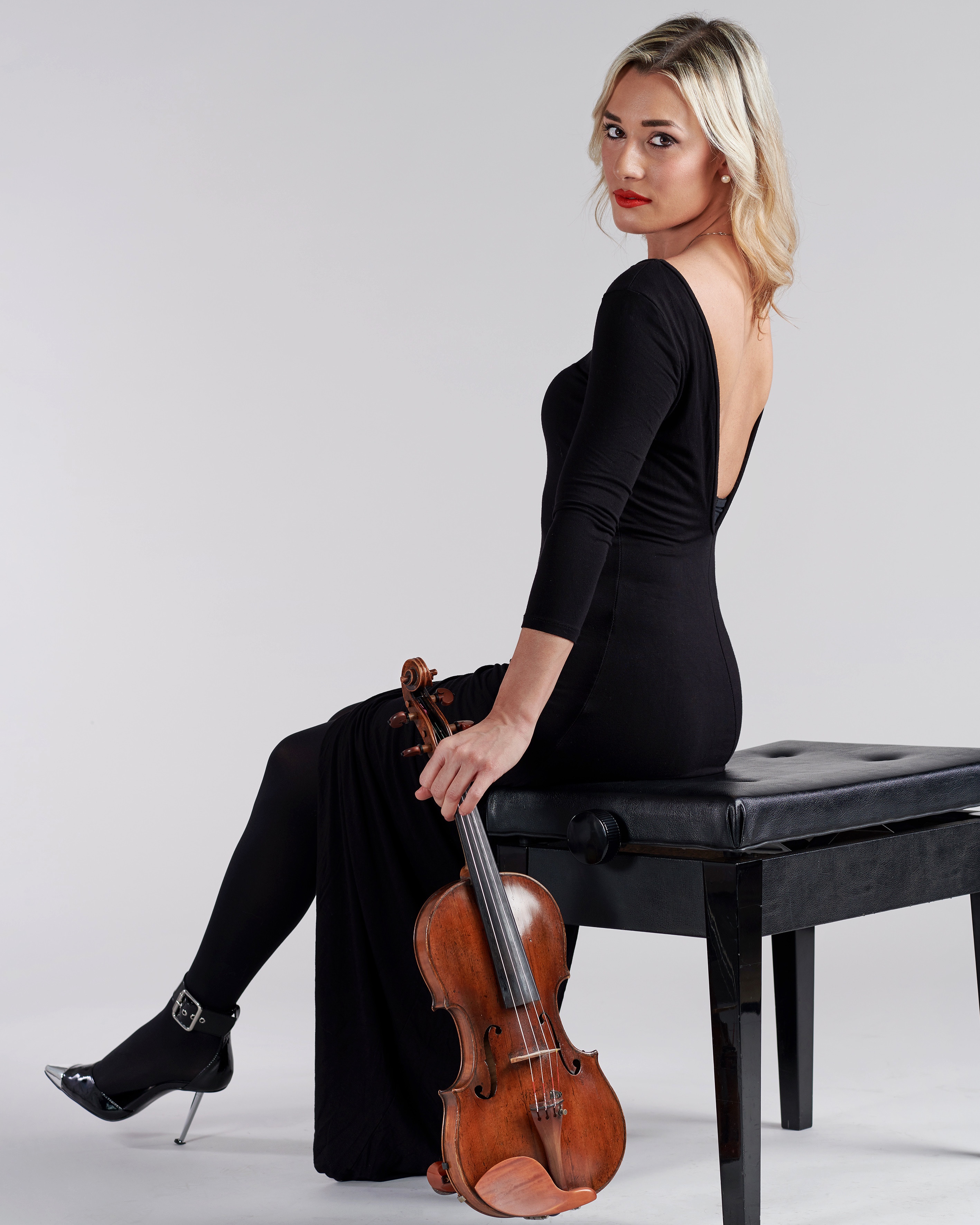 Sofia Gelsomini Official – Welcome to my Official Website | Violinist